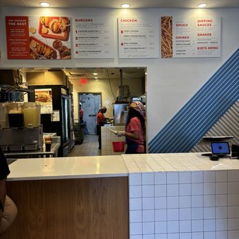 SWIZZLER CRISPY CHICKEN + SMASH BURGERS - Updated December 2025 - 226 ...