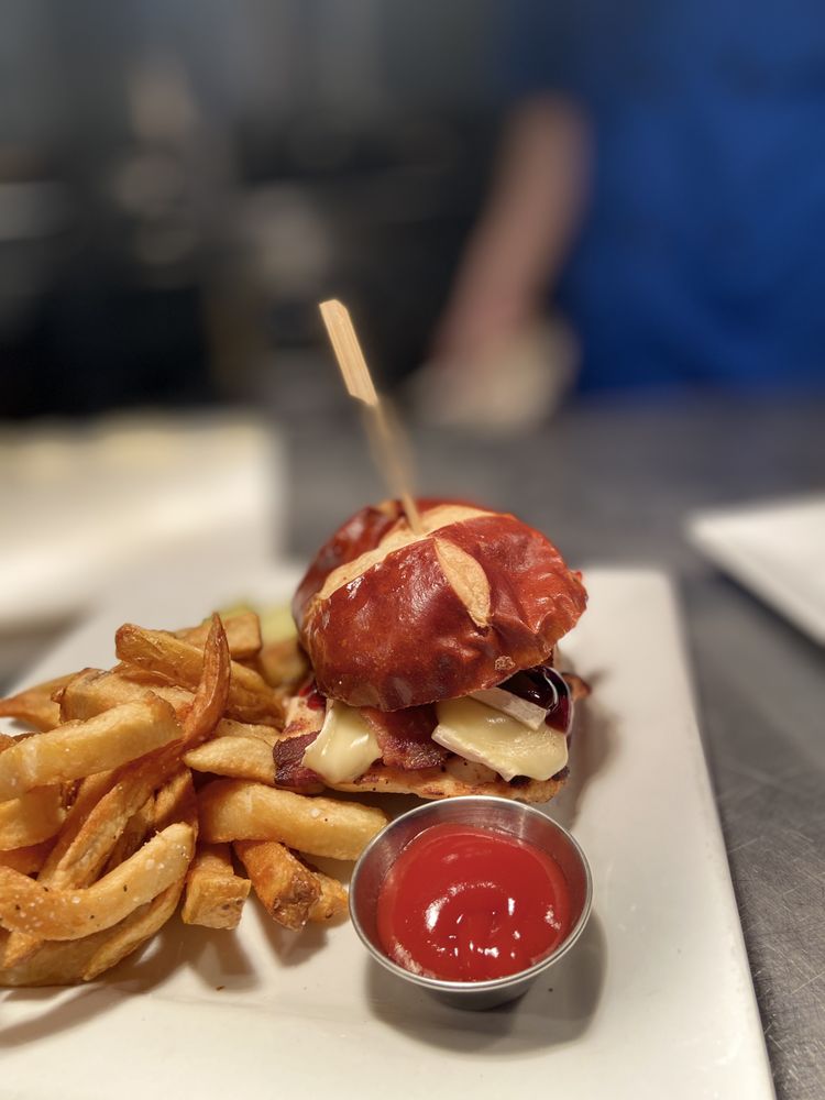 OCEAN 302 - Updated May 2025 - 553 Photos & 493 Reviews - 302 Ocean Ave ...