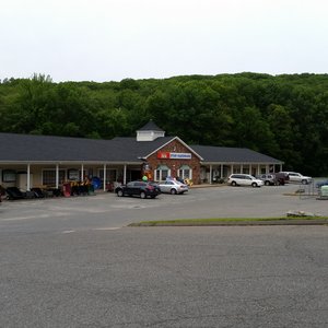 STAR HARDWARE - Updated September 2025 - 2995 Main St, Hartford ...