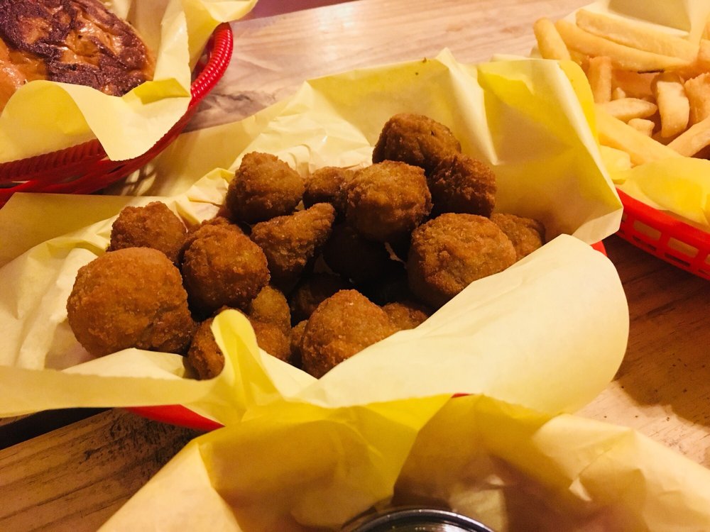 CHUNKY’S BURGERS - 243 Photos & 268 Reviews - Burgers - 4602 Callaghan ...