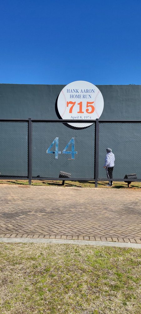 HANK AARON HOME RUN WALL - Updated January 2026 - 22 Photos - 521 ...