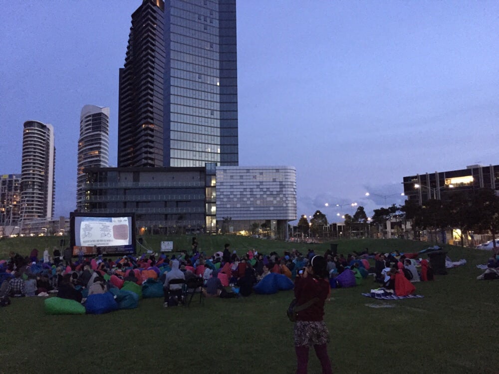 POINT PARK YARRA’S EDGE - Updated April 2024 - 1 Point Park Cres ...