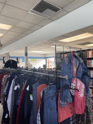GOODWILL SOCAL BOUTIQUE / DONATION CENTER - Updated September 2025 - 38 ...