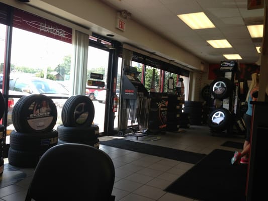 TIRES PLUS - Updated September 2025 - 13 Photos & 142 Reviews - 3041 ...