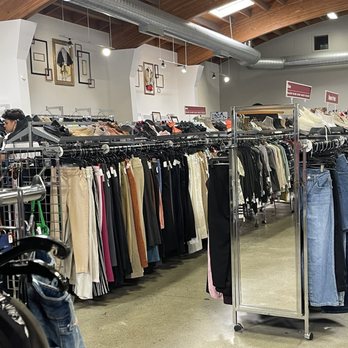 GOODWILL STORE & DONATION CENTER - Updated December 2025 - 135 Photos ...