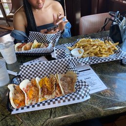 BRIX TAPHOUSE - Updated December 2025 - 335 Photos & 195 Reviews - 300 ...