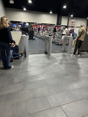 CRUNCH FITNESS - MARKET SQUARE - Updated January 2026 - 40 Reviews ...