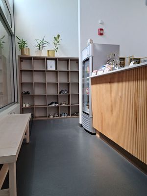 THE LADIES ROOM - Updated January 2026 - 14 Photos & 42 Reviews - 8538 ...