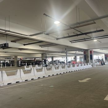 AVIS - Updated March 2025 - 410 Photos & 1789 Reviews - 5251 W 98th St ...