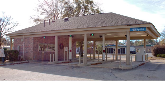 BANK INDEPENDENT - Updated May 2024 - 305 4th Ave SW, Red Bay, Alabama ...