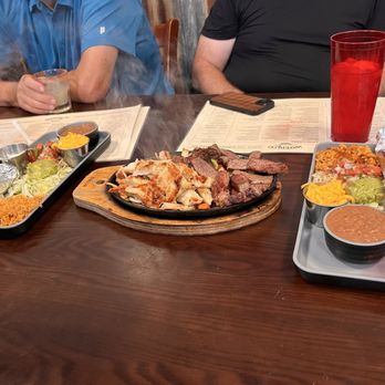 WATERLOO ICE HOUSE 360 & 2222 - Updated October 2025 - 181 Photos & 404 ...