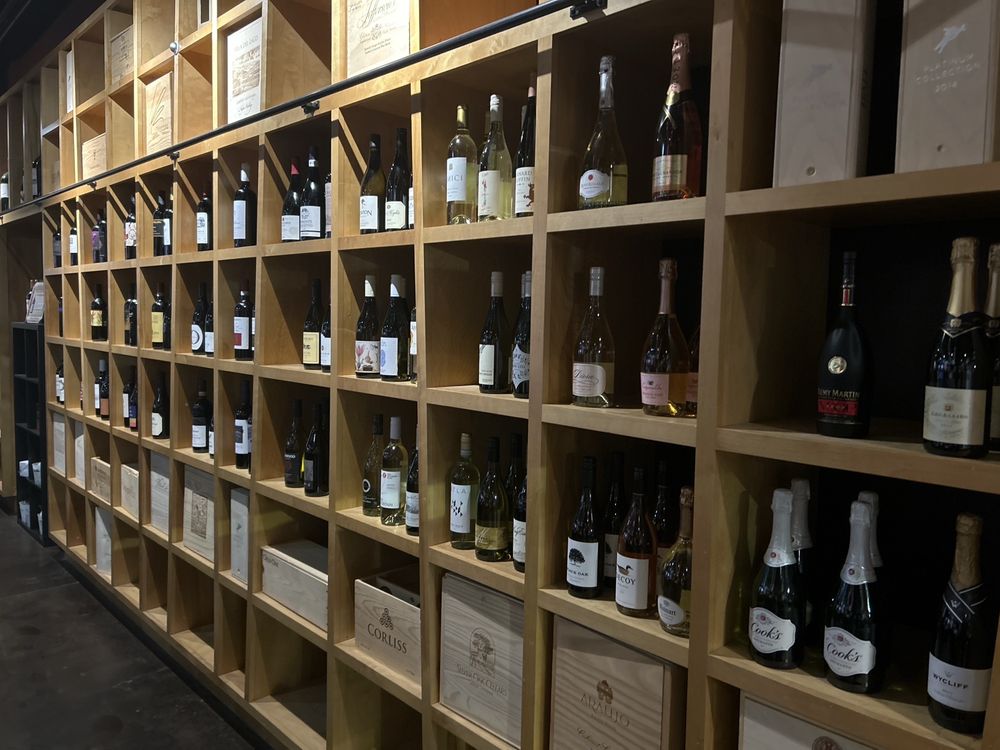WINE 121 - Updated November 2025 - 22 Photos & 13 Reviews - 12100 W ...