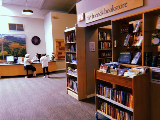 MENLO PARK LIBRARY - Updated October 2025 - 48 Photos & 72 Reviews ...