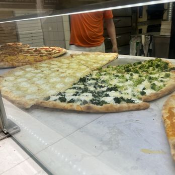 KORONET PIZZA - Updated September 2025 - 395 Photos & 716 Reviews ...