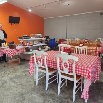 NEWTS BBQ - Updated December 2025 - 37 Photos - 98 Rock Island Rd, Rock ...