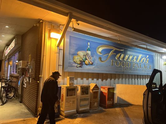 FAUSTO’S FOOD PALACE - Updated December 2025 - 32 Photos & 69 Reviews ...