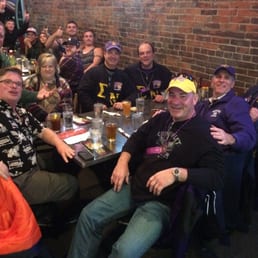 CHICKS ON THE SQUARE - Updated July 2025 - 49 Photos & 145 Reviews ...