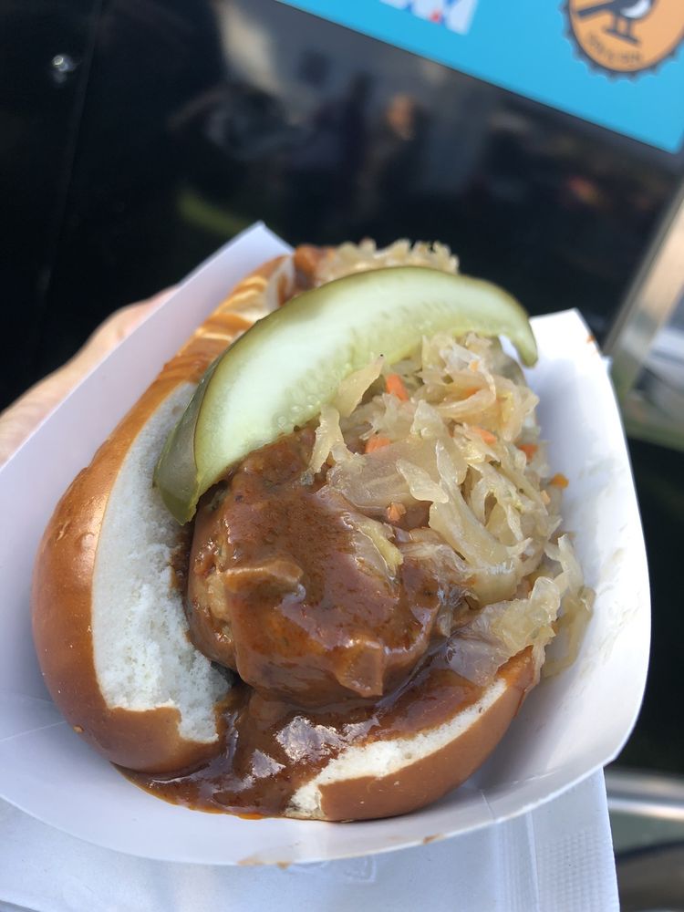 MAGPIE’S DEN & PEN - 11 Photos & 21 Reviews - 642 W Main St, Lake ...