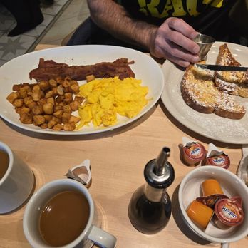 WHOLEY GRANOLY - Updated June 2025 - 202 Photos & 150 Reviews - 714 E ...