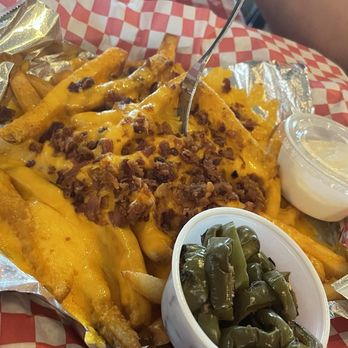 CHIP’S OLD FASHIONED HAMBURGERS - Updated December 2025 - 116 Photos ...