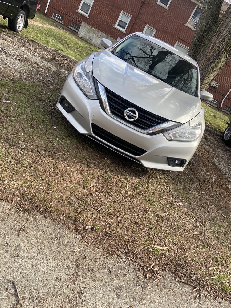 BOULEVARD AUTO CENTER - Updated March 2025 - 39 Photos - 2475 W Grand ...