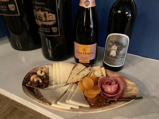 BAR 21 - 42 Photos & 13 Reviews - 116 Grand Ave, Copperhill, Tennessee ...