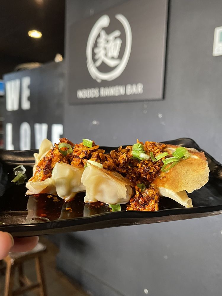 NOODS RAMEN BAR - 1331 Photos & 511 Reviews - 3611 Waialae Ave ...