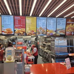 JOLLIBEE - Updated January 2026 - 123 Photos & 61 Reviews - 3820 ...