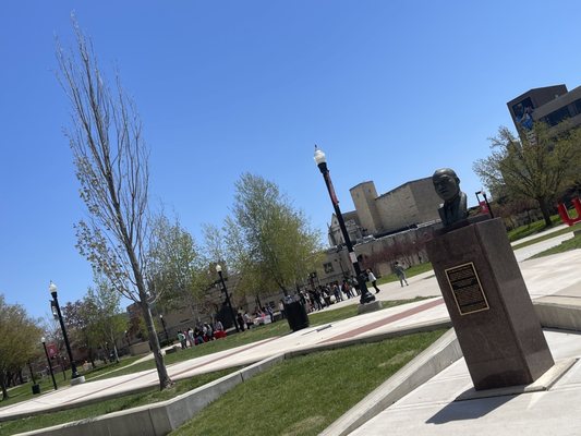 NORTHERN ILLINOIS UNIVERSITY - Updated January 2026 - 74 Photos & 44 ...