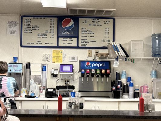 DAMBURGER - Updated November 2025 - 116 Photos & 188 Reviews - 1320 ...