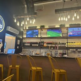 THE LOCAL HEN - Updated October 2025 - 99 Photos & 53 Reviews - 888 ...