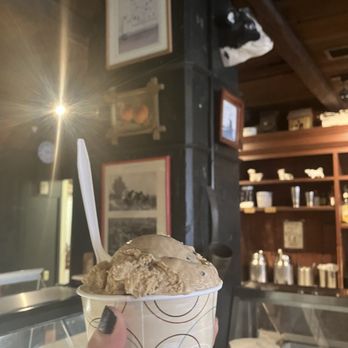 HALO PUB - Updated August 2025 - 300 Photos & 535 Reviews - 9 Hulfish ...