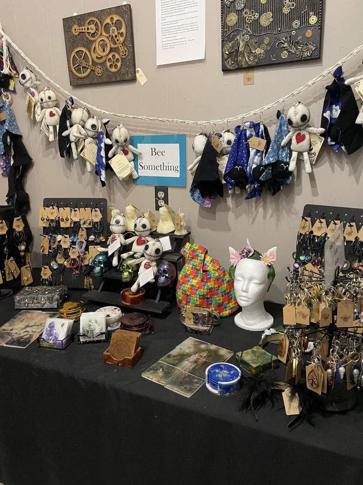 AMUSED - Updated June 2025 - 19 Photos - 907 N Kansas Ave, Topeka ...