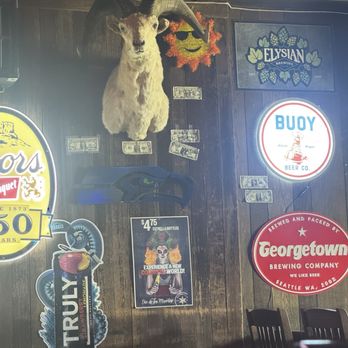 THE ROLLIN LOG TAVERN - Updated January 2026 - 58 Photos & 104 Reviews ...