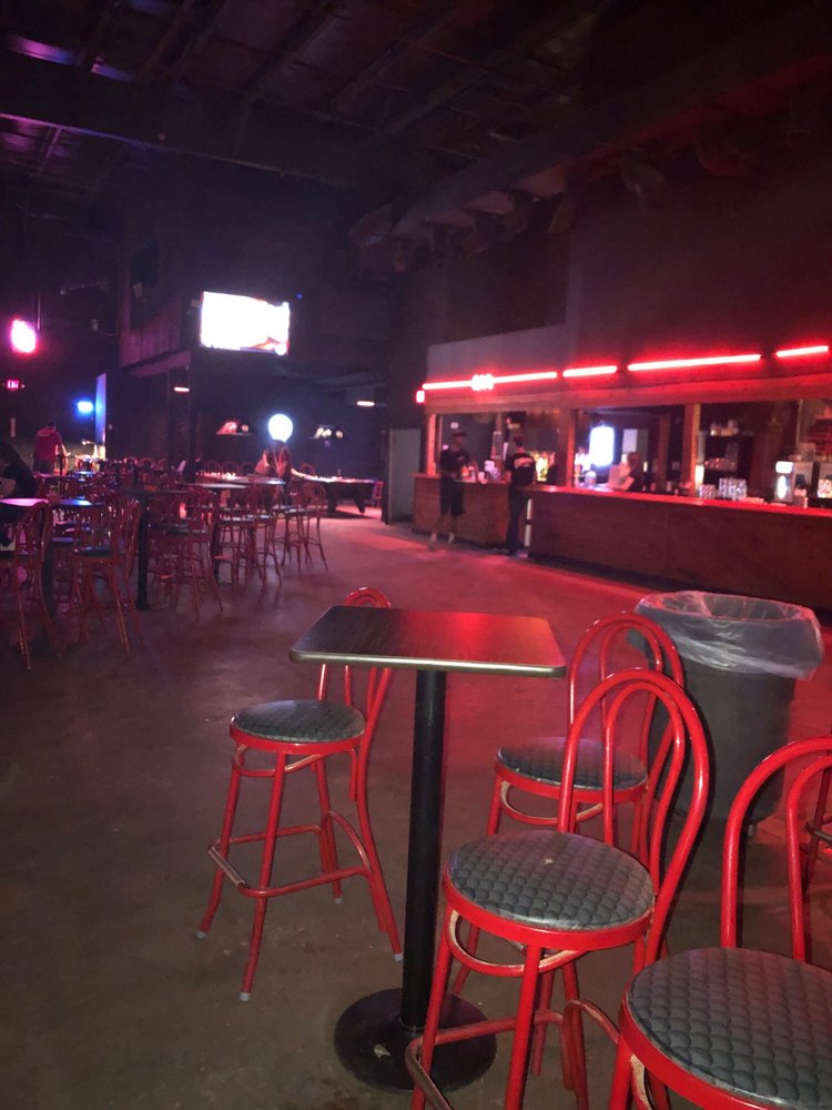 COWBOYS OKC - 16 Photos & 41 Reviews - Country Dance Halls - 2301 S ...