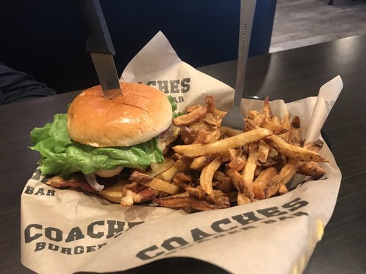 COACHES BURGER BAR - Updated October 2025 - 15 Photos & 17 Reviews ...