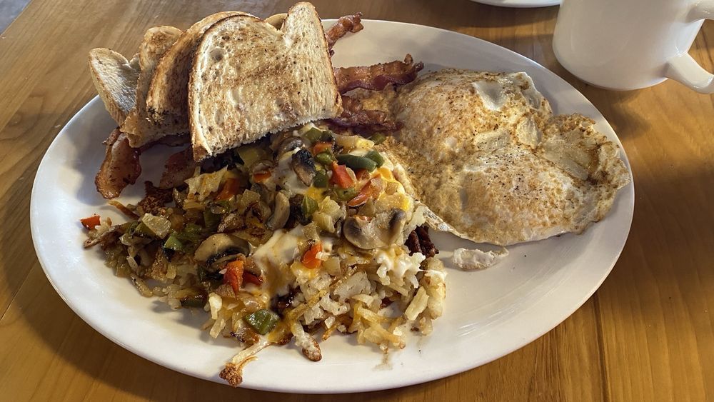 OUTPOST GRILL - Updated December 2025 - 14 Photos - Junction Highway 3 ...