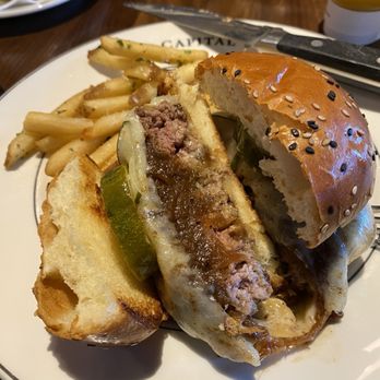 THE CAPITAL BURGER - Updated July 2024 - 1275 Photos & 932 Reviews ...