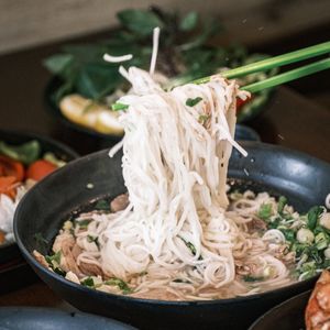 PHO 21 - Updated January 2026 - 2246 Photos & 1118 Reviews - 2569 S ...