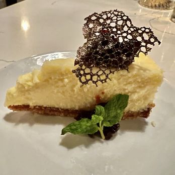 LOREN - Updated December 2025 - 108 Photos & 43 Reviews - 908 N Howard ...