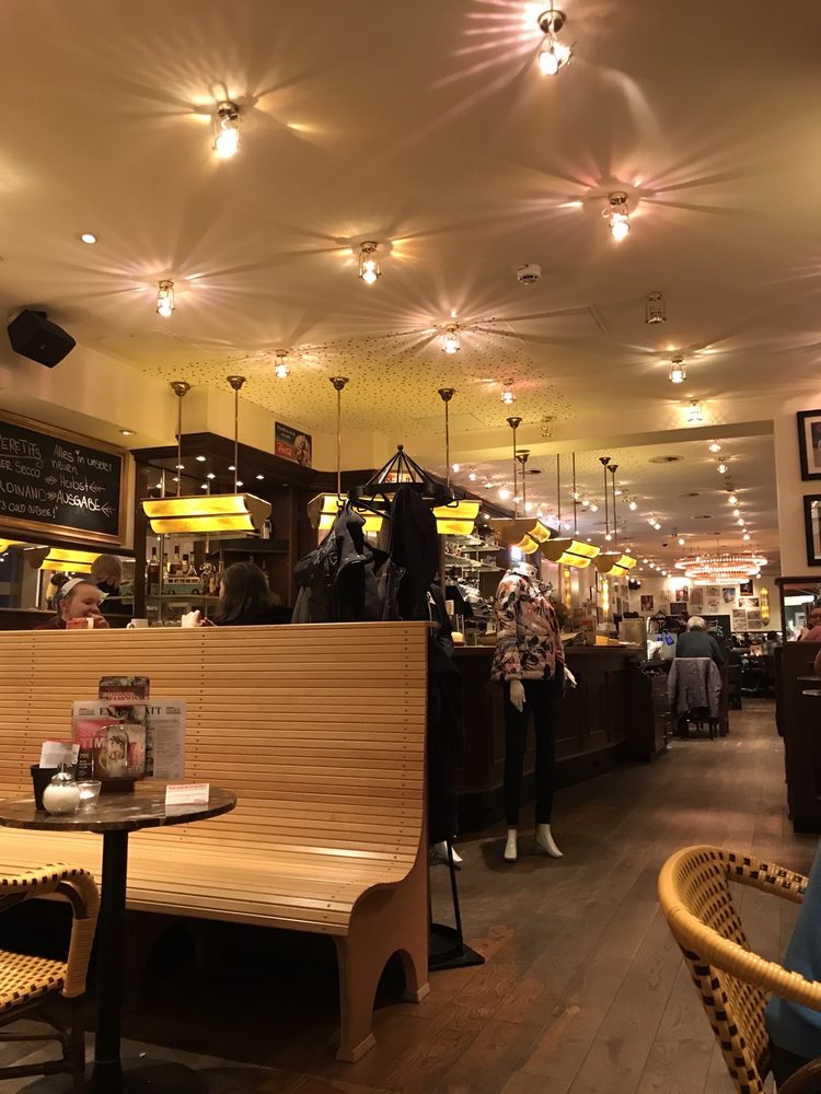 CAFE EXTRABLATT - Updated September 2024 - 43 Photos & 17 Reviews ...