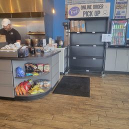BREAKAWAY DELI - Updated July 2025 - 67 Photos & 114 Reviews - 61 W ...