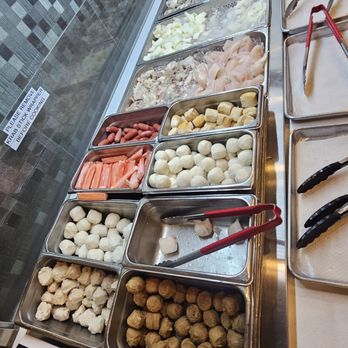 U & ME REVOLVING HOT POT - Updated September 2025 - 1028 Photos & 576 ...