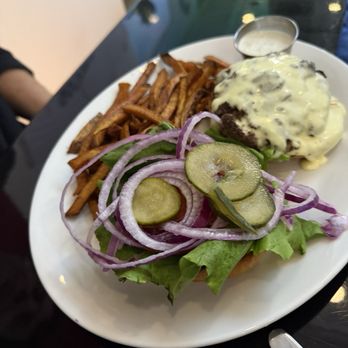 TRIFECTA SPORTS BAR - Updated December 2025 - 34 Photos & 15 Reviews ...