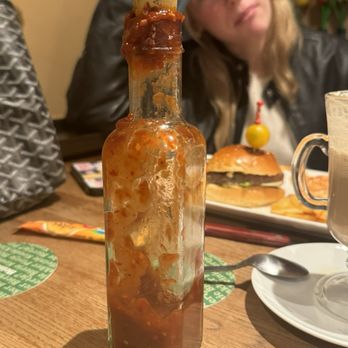 CUDDLE PUB - Updated September 2025 - 81 Photos & 54 Reviews - Nieuwe ...