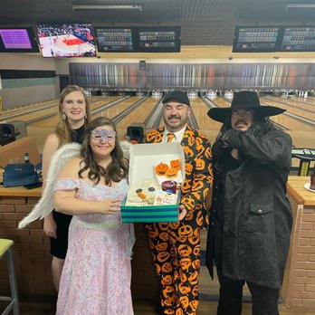 ROYAL Z LANES - 30 Photos & 18 Reviews - 8512 Two Notch Rd, Columbia, South Carolina - Bowling ...