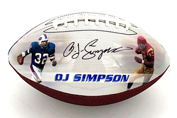 PRISTINE AUCTION - Updated February 2025 - 223 Photos & 363 Reviews - 1095 E Salter Dr, Phoenix ...