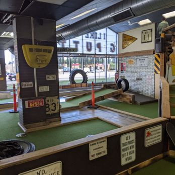 BIG PUTTS MINI GOLF - Updated April 2025 - 60 Photos & 30 Reviews ...