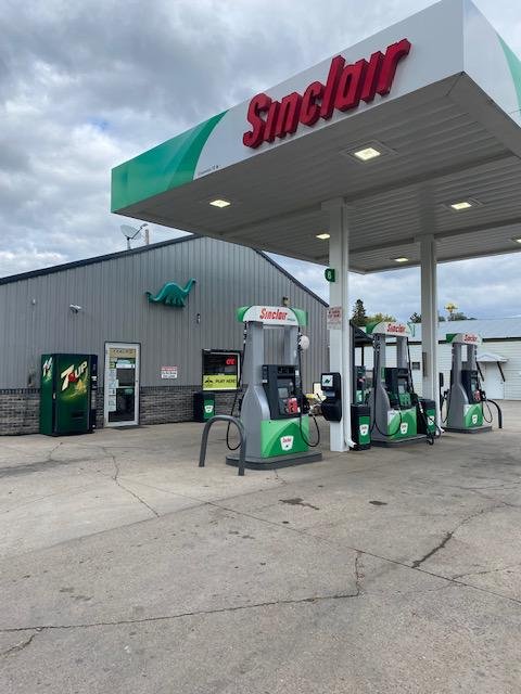 BOWLUS GAS & GROCERY - 11 Photos - 292 Main St, Bowlus, Minnesota ...