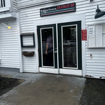 EDGARTOWN DINER - Updated July 2025 - 110 Photos & 107 Reviews - 65 ...